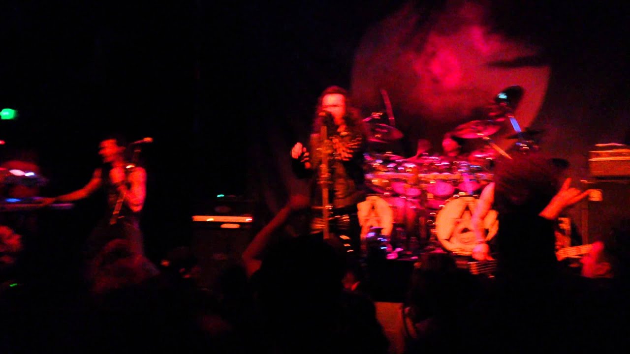 Moonspell - Vampiria (Studio Seven, Seattle) - YouTube