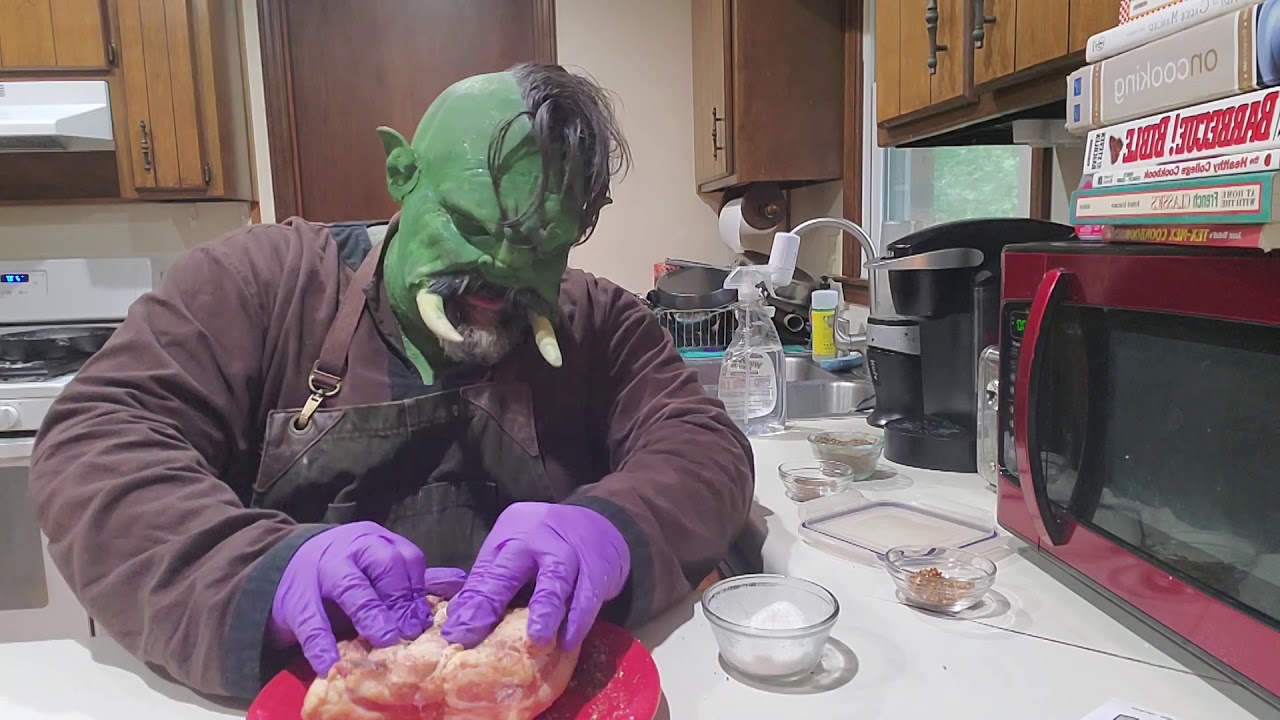 Orc cooking/ Pork Jowl Sandwich - YouTube