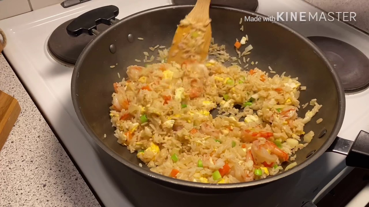 Stekt ris med räkor - YouTube