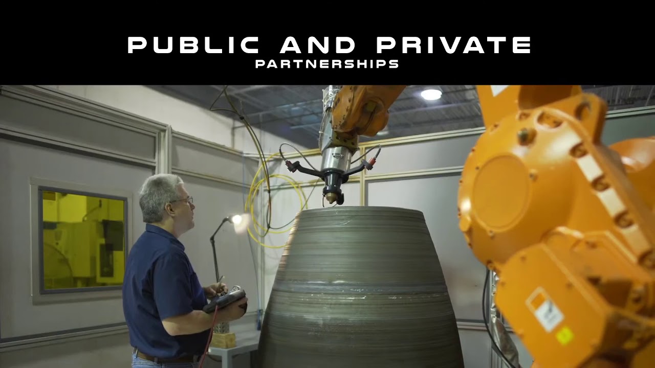 NASA Large Scale 3D Printing for Rocket Engines - YouTube