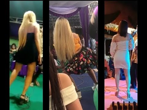 Kumpulan penyanyi rok mini.sexy