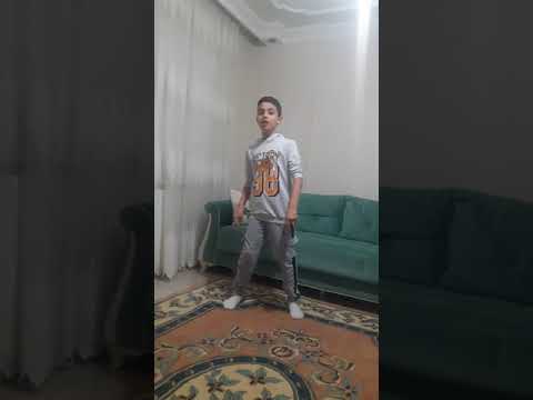 EVDE ŞARKI (SELAM BEBEK MUGO BEN KELEBEK)