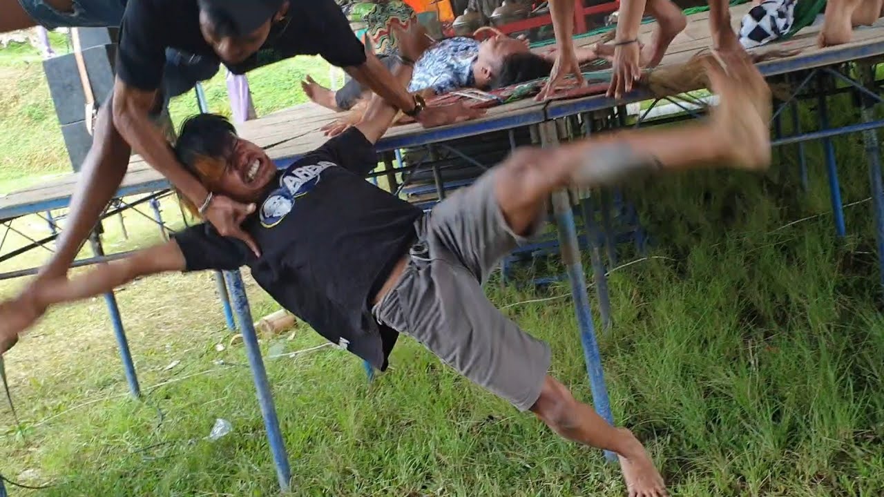 Ngeri Kepala ....B ! Kesurupan Rete Tete ! RC Bowongso - YouTube