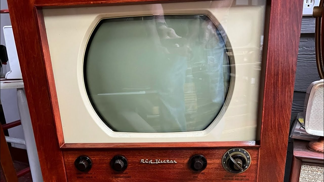 1950 RCA 12” TV Restoration Part 2. Cabinet work and Reassembly - YouTube