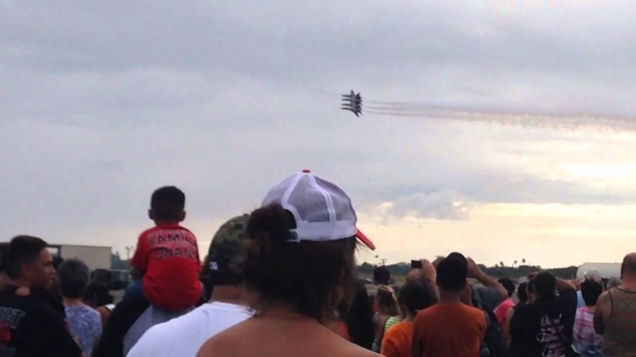 Blue Angels over Oahu, Hawaii "Wings Over The Pacific" Airshow 2014 ...