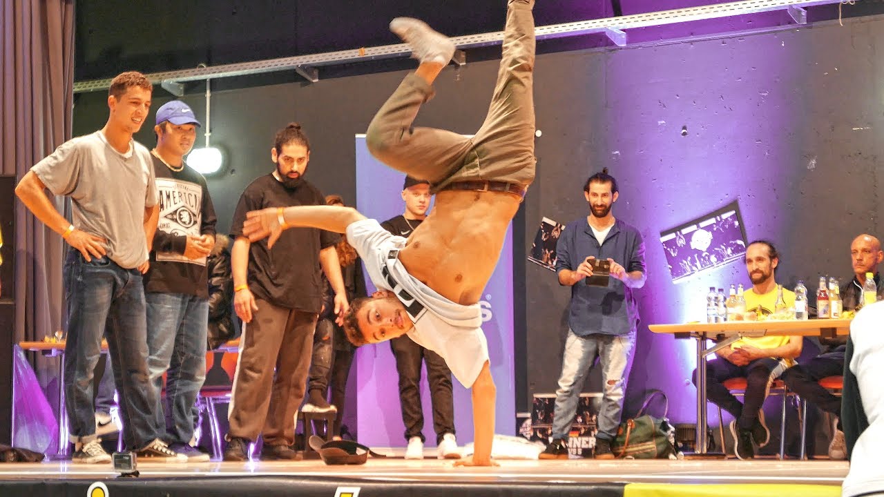 Breakdance Germany. Battle 5 vs. 5 in Reutlingen city. Rommelsbach ...