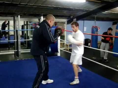 Up and coming British Flyweight Ashley Sexton. - YouTube