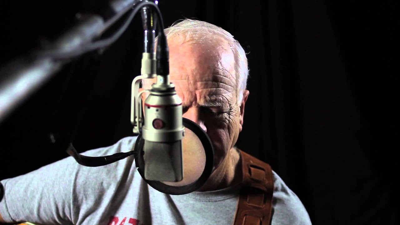 Jerry Maxwell "Fool Hearted Woman" (George Strait cover) - YouTube