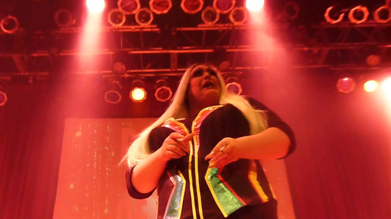 Divas of Drag Cleveland - Vicky Vox (Laughing Track) - YouTube