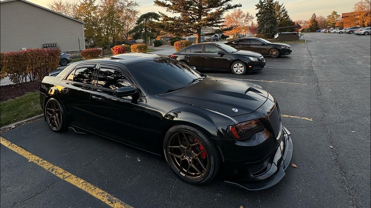 BUILDING A CHRYSLER 300C ON A BUDGET ! - YouTube