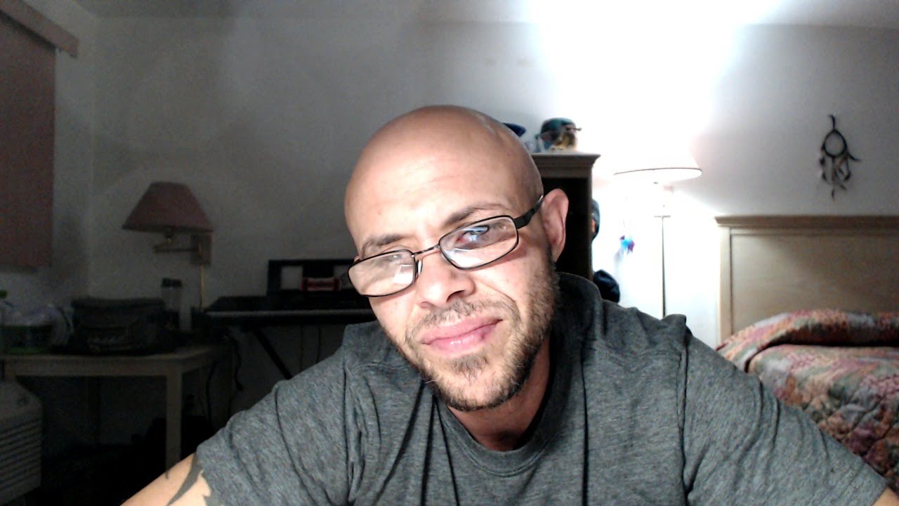 MarkAngelo's Corner: She Loves To Twist Things - YouTube