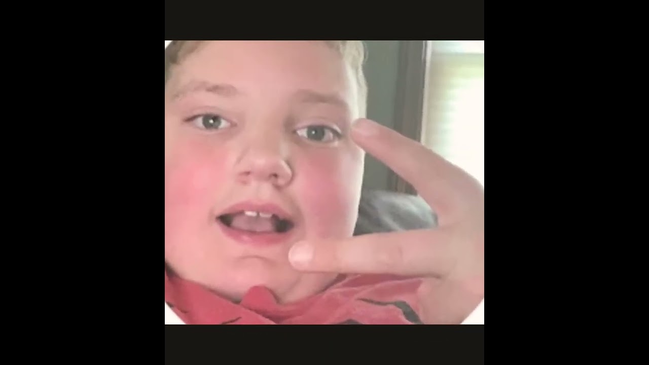 Y o u t u b e - YouTube