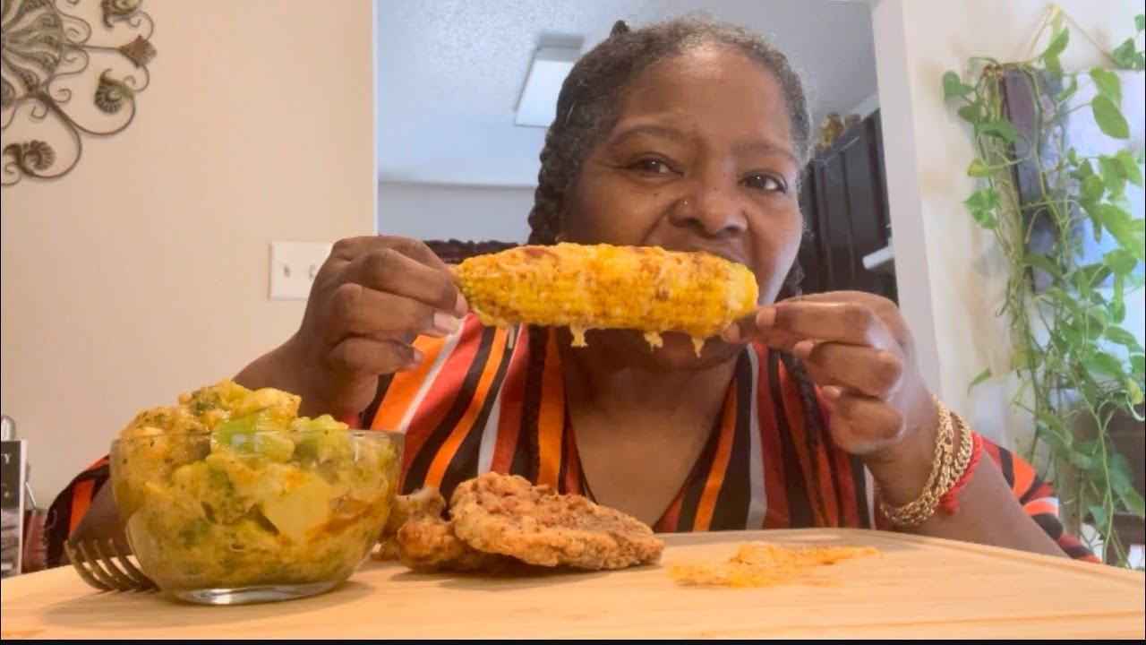 Mexican style corn, pork chops & broccoli/cauliflower with cheese - YouTube