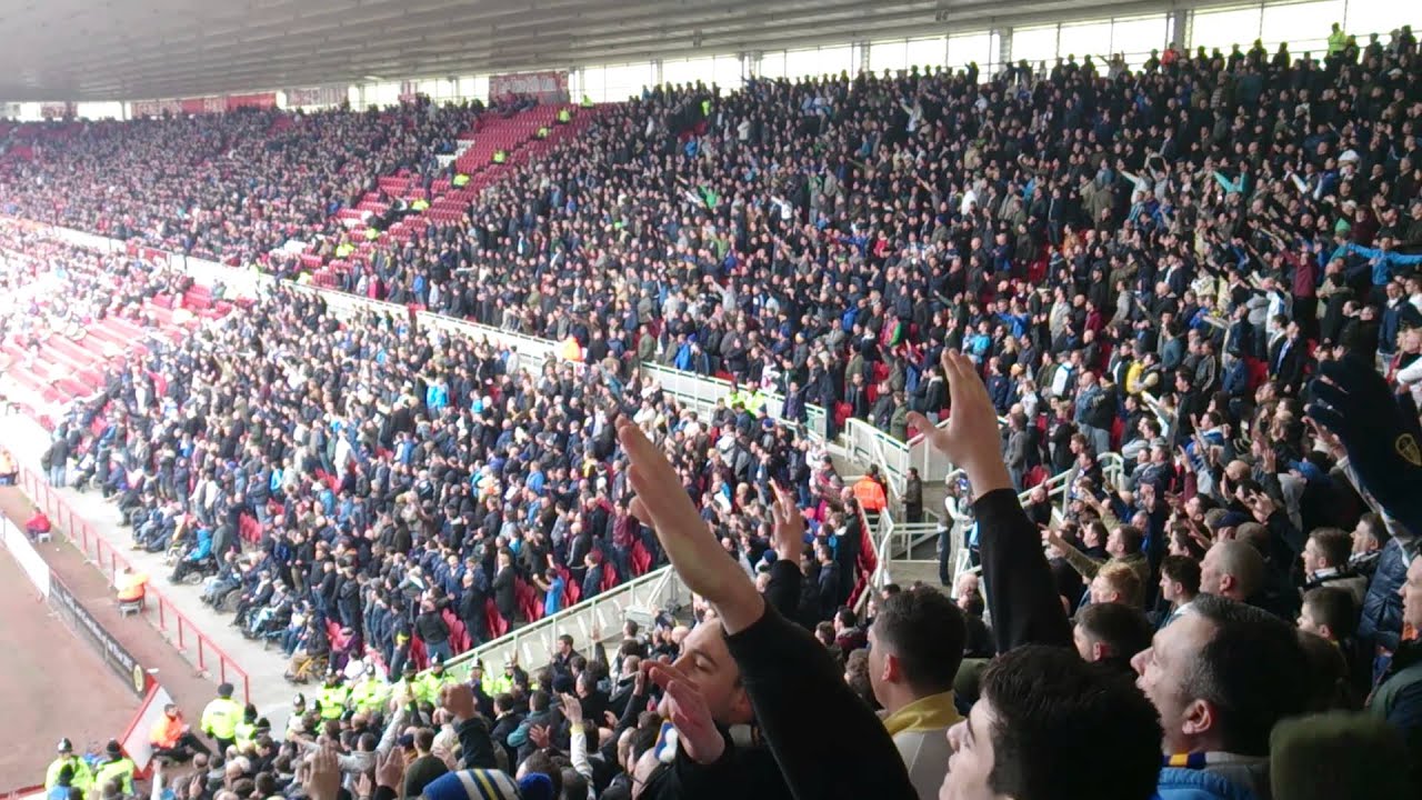 Leeds fans v Middlesbrough - YouTube