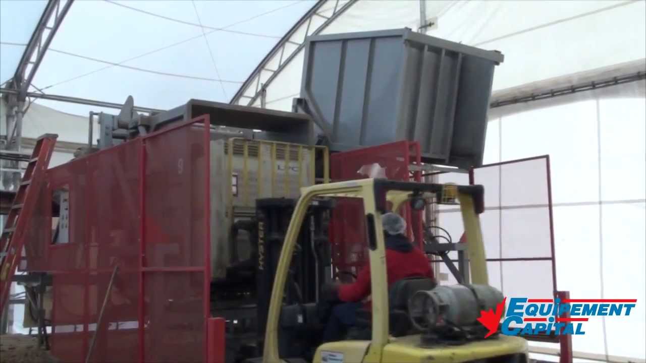 Equipement Capital - Bin & Bag Tipper with Even Flow Hopper - YouTube