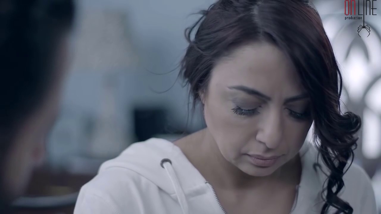 Angel Issam Breidy / mosalsal 3lakat khasa / scene (65) - YouTube
