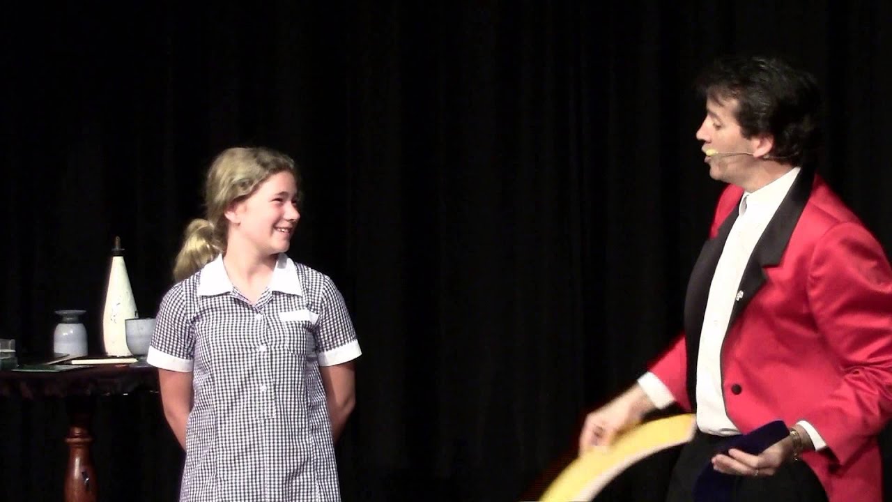 Max the Magician doing the YES trick. - YouTube