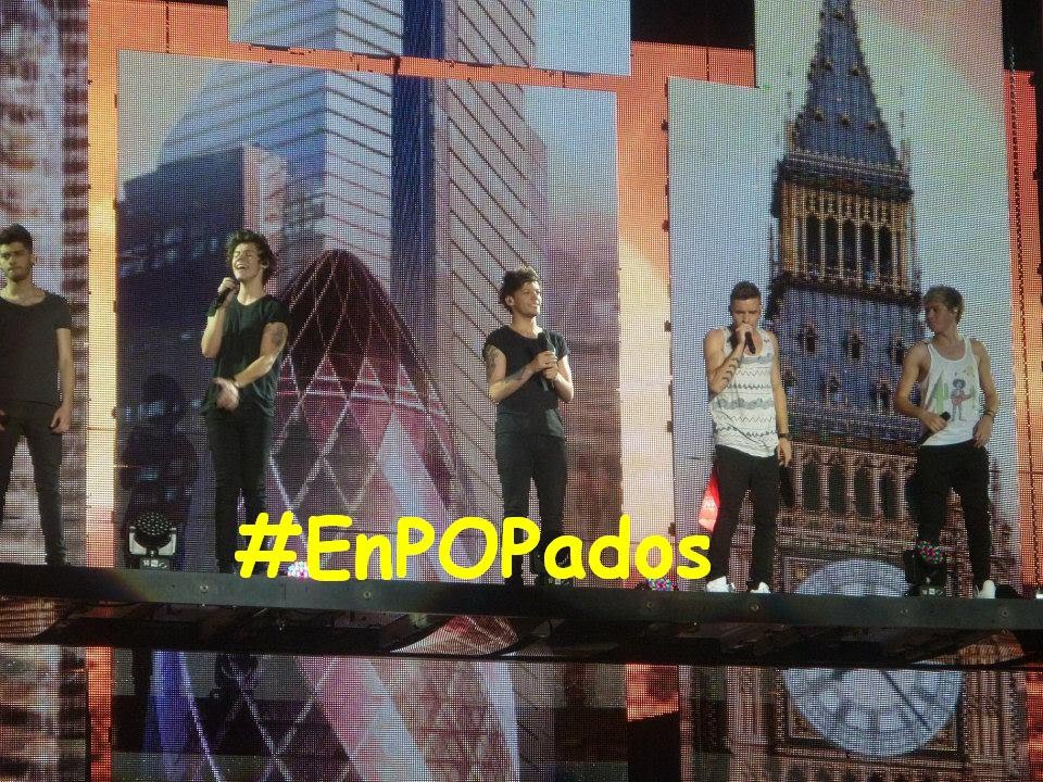 ONE DIRECTION cantan "Kiss you" en México Concierto Foro Sol 2013 # ...