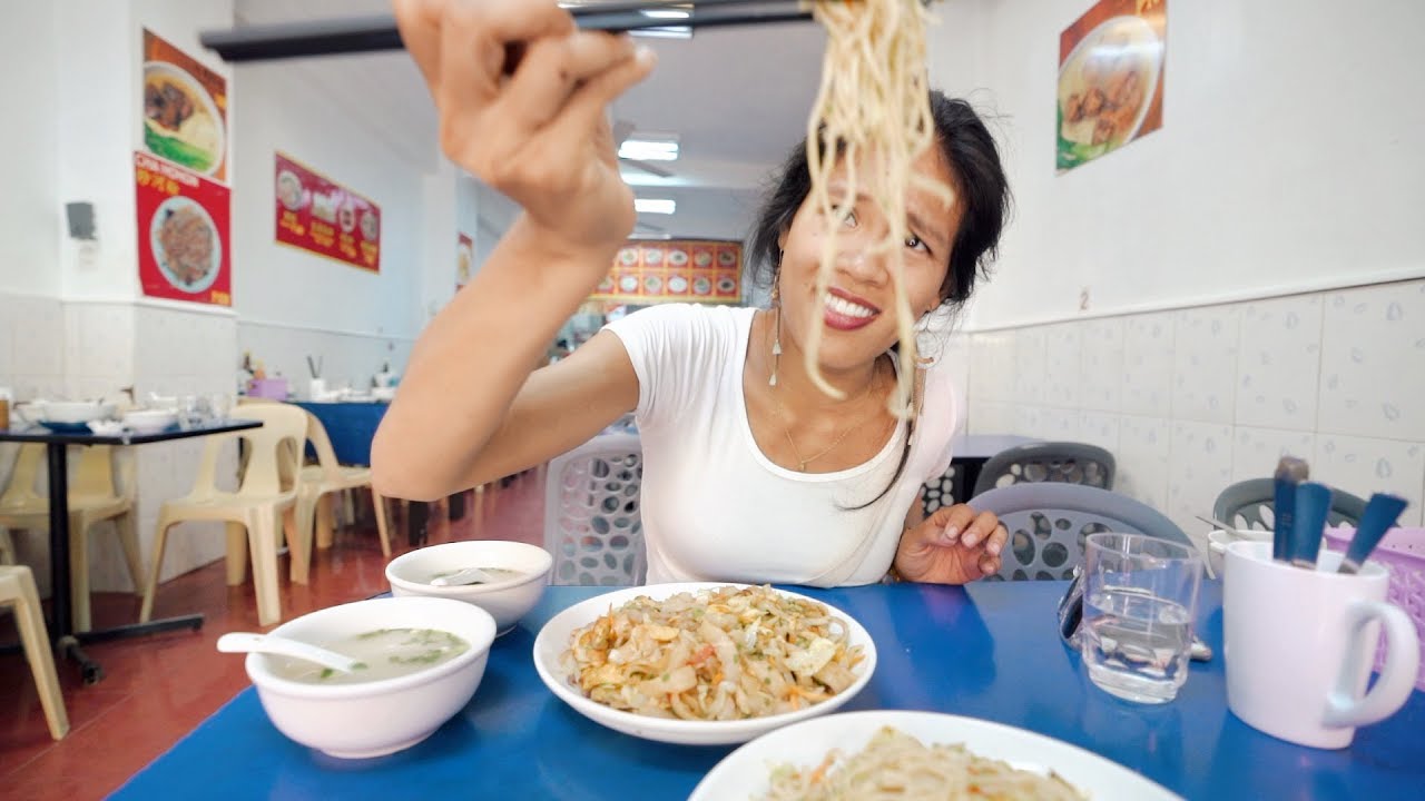 Tasting MANILA's CRAZIEST HANDMADE NOODLES - Manila Street Food - YouTube