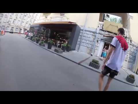 En iyi ve çılgın Cezalı öpüşme videosu