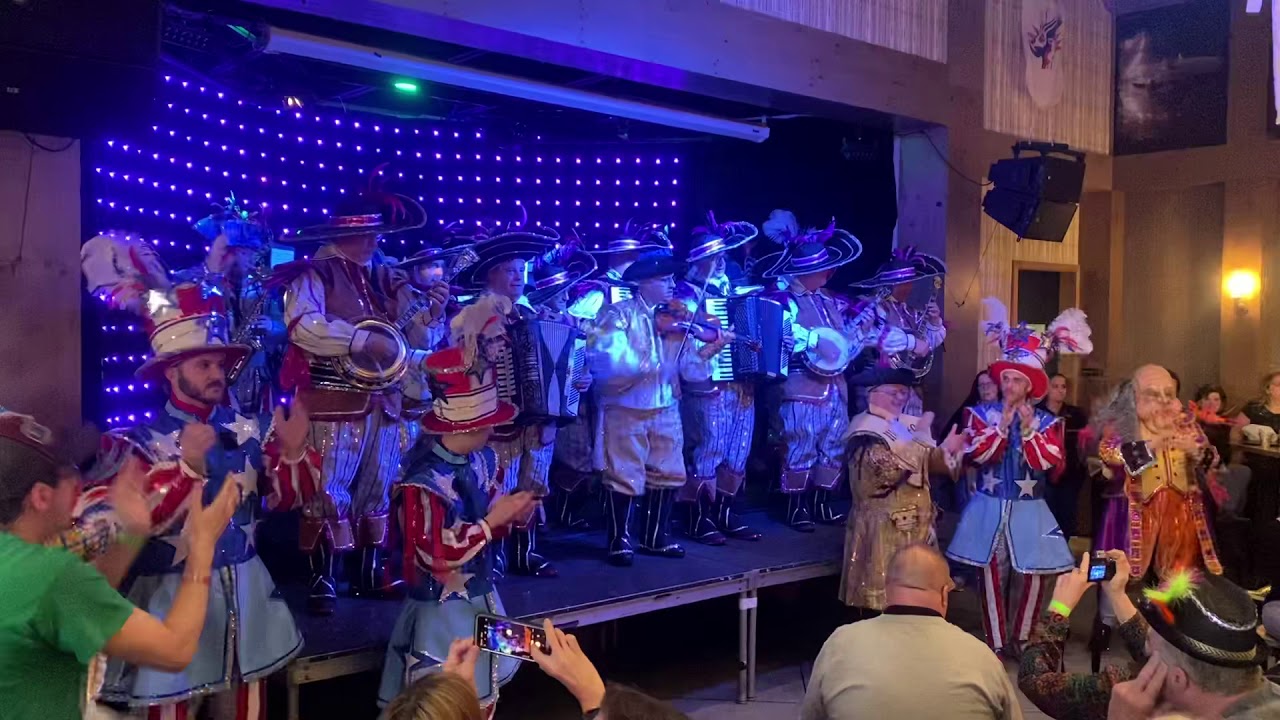 Ferko String Band "When The Saints Go Marching In" | 2020 Mummers Mardi ...