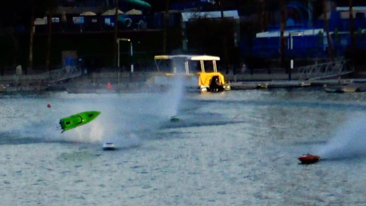 RC Boat Races 3 and 4 Sunday Lake Havasu 2024 - YouTube