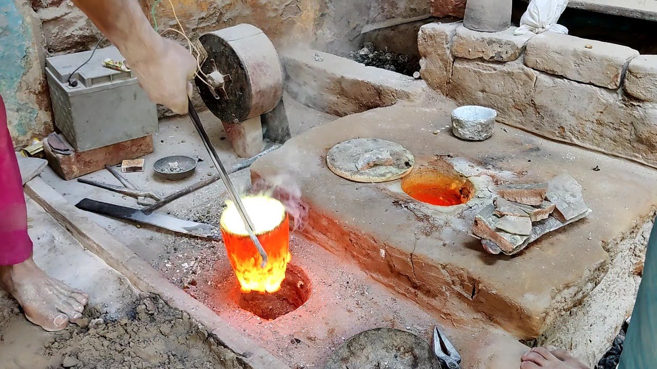 Metal Casting in Small Factory || Indian Factory Gate - YouTube