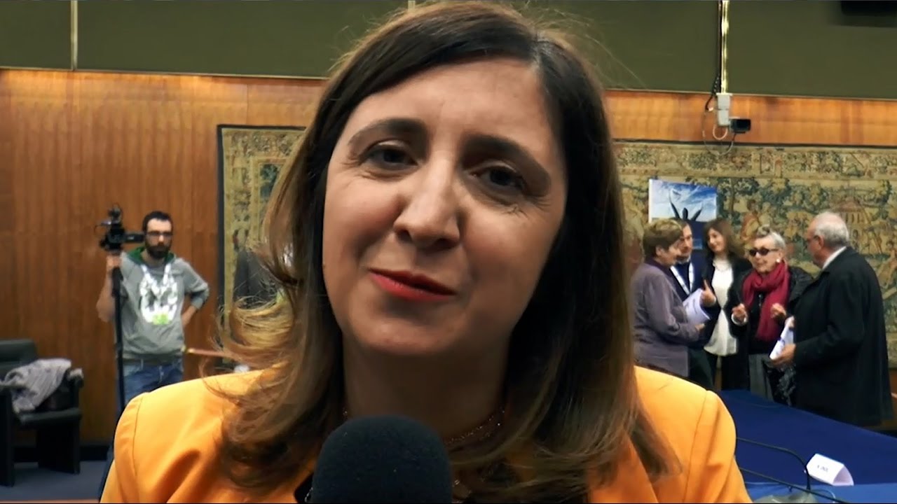 "I ragazzi del Bambino Gesù": intervista a Filomena Albano - YouTube
