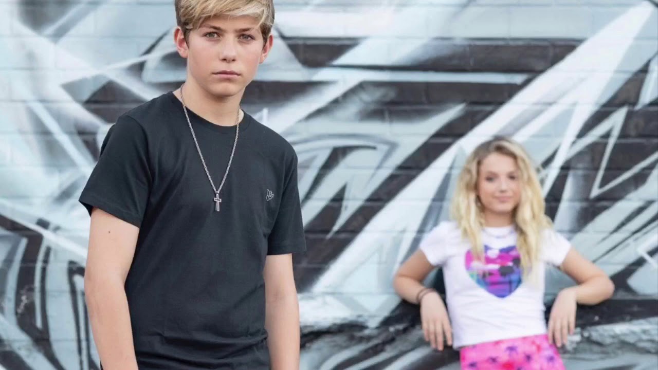 WALKER AND INDIGO CUTEST MOMENTS |**Windi** | Must watch | tea spilt ...