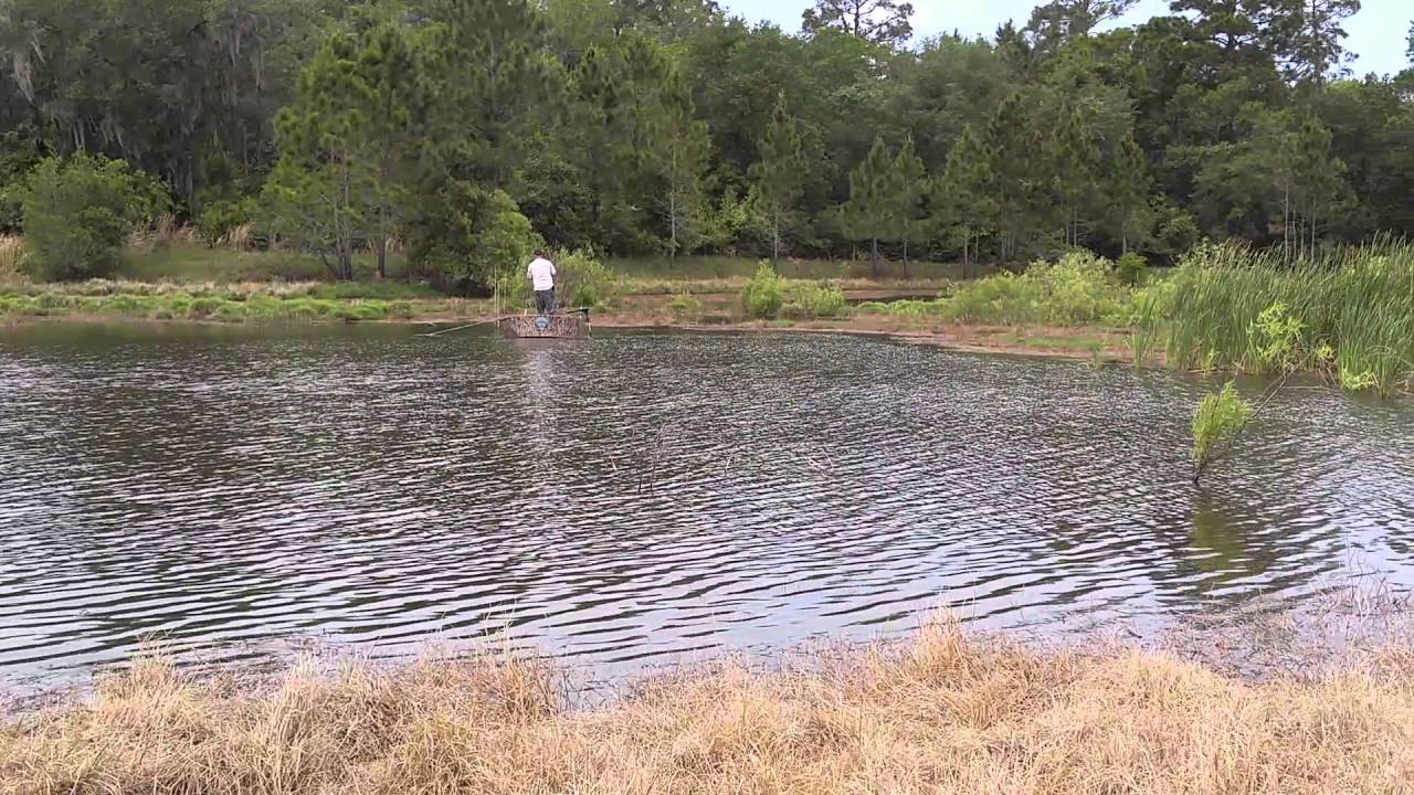 Roundabout boat watercraft - YouTube