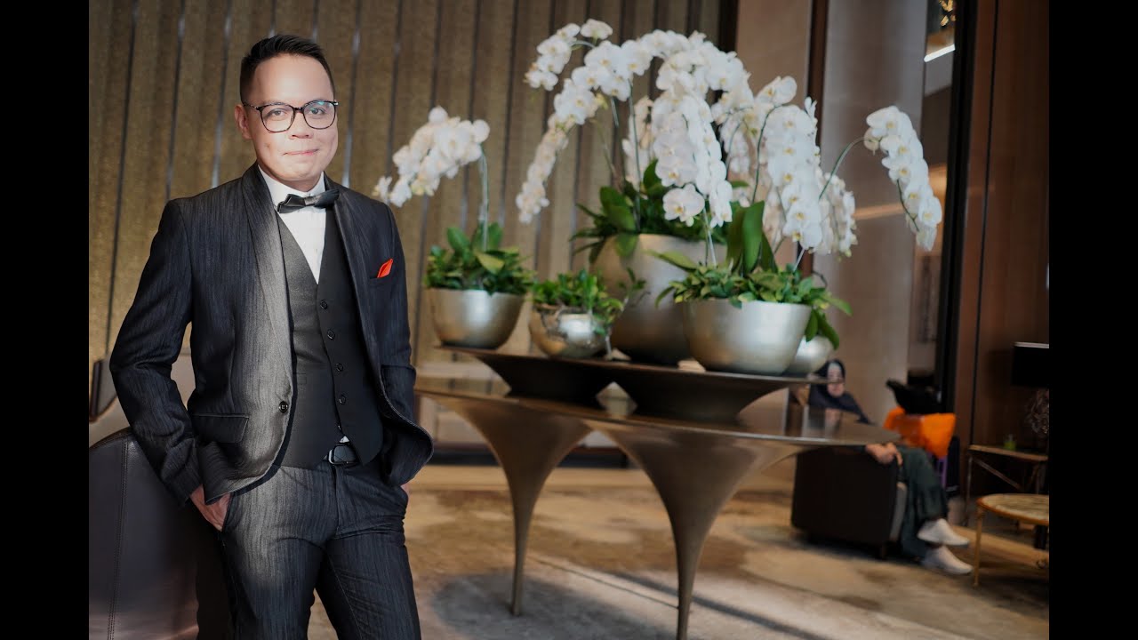 MC Fernand for Johan & Olin Wedding Reception - YouTube