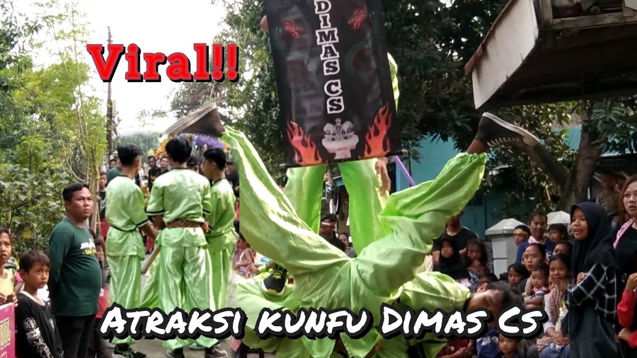 ATRAKSI KUNFU DIMAS CS VIRALL!!! BARENG BUROK AYU NADA LIVE BRINGIN - YouTube