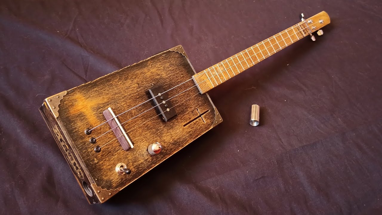 3 strings cigar box guitar - music art / riffs in the rock style - YouTube