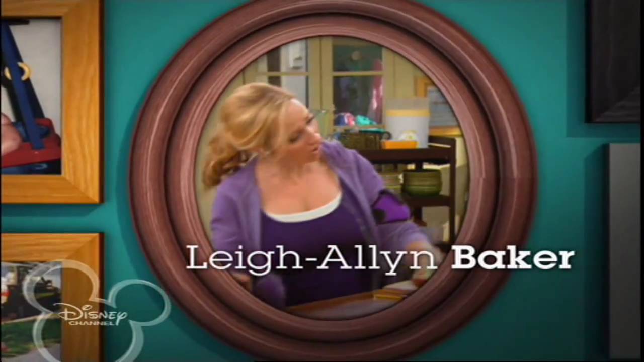 Disney Channel Scandinavia - GOOD LUCK CHARLIE - Intro - YouTube