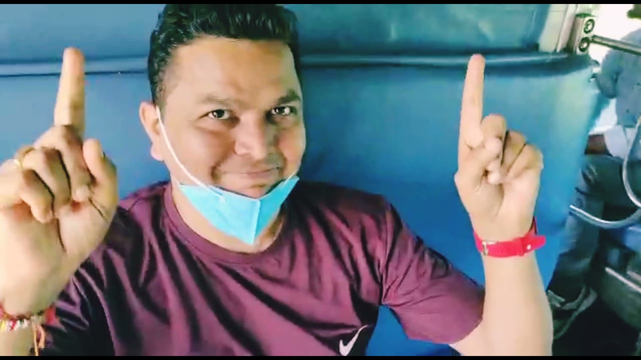 Ronak Agarwal performance on train/by Ronak the best and team - YouTube