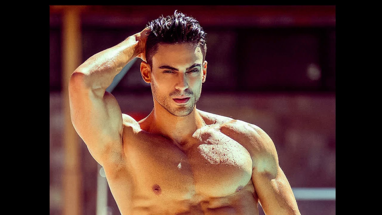 Jose Luis Angulo Poses For Adrian C. Martin - YouTube