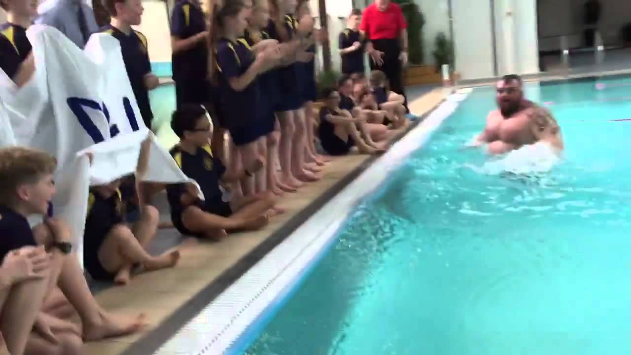 Eddie Hall is like a shark (swimming workouts) - YouTube