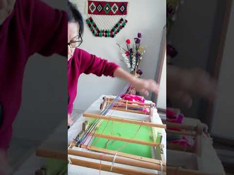 Masa üstü tezgahında atkı dokuma anlatımı 1.bölüm #rigidheeedle#tezgahdokuma#dokuma