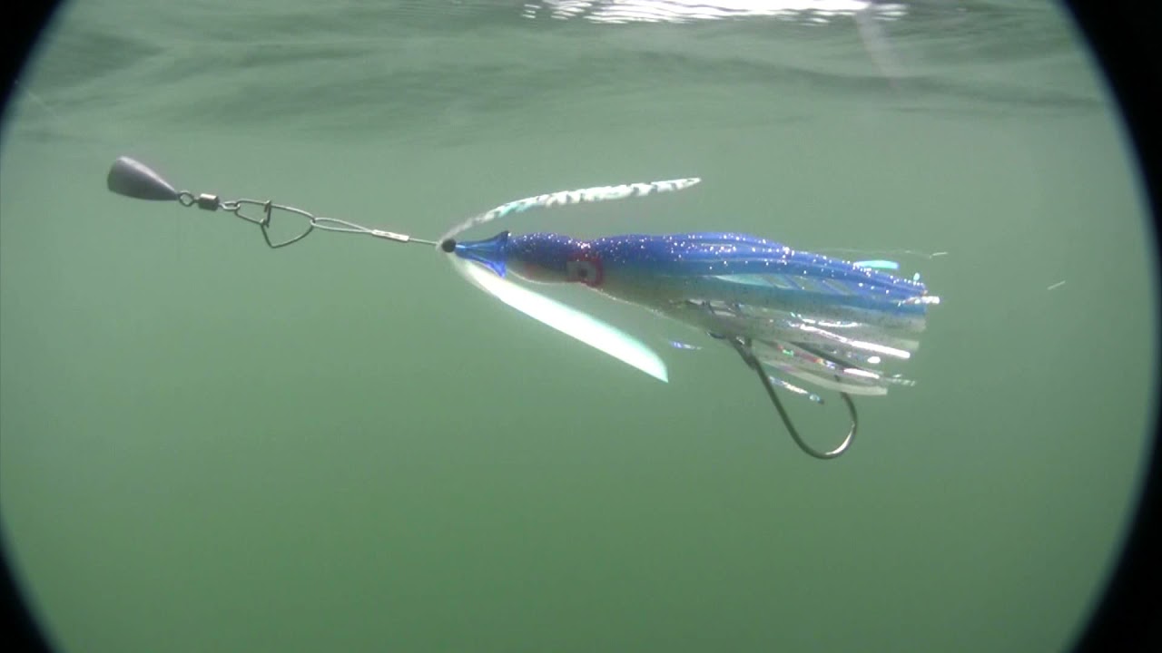 Mack's Lure | Sledge Hammer™ | Underwater Action - YouTube