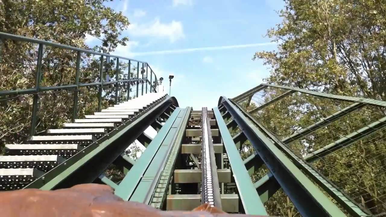 Bobslee Baan Efteling - YouTube