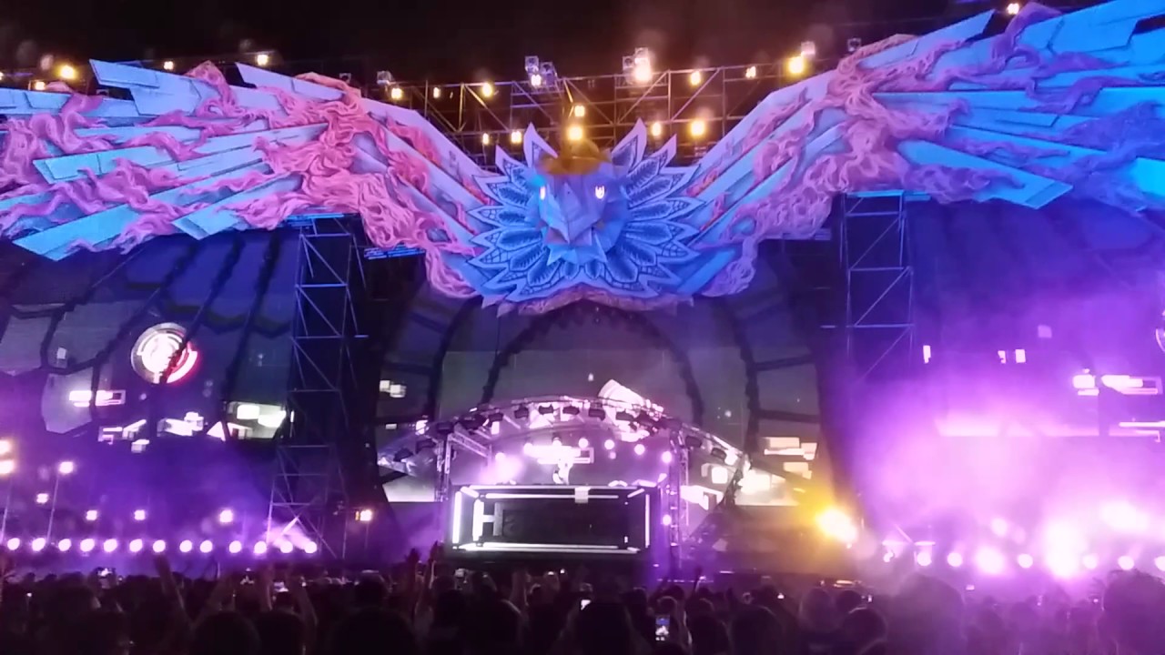 Hardwell feat. Jason Derulo - Follow Me , Live at Djakarta Warehouse ...