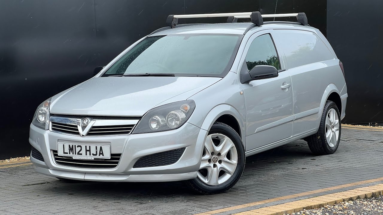 Vauxhall Astra Van LM12 HJA - YouTube