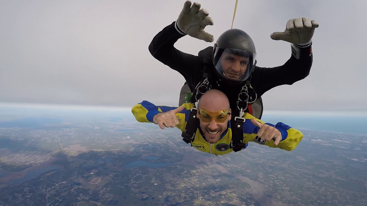 Swoopware: Skydive - Thomas - YouTube
