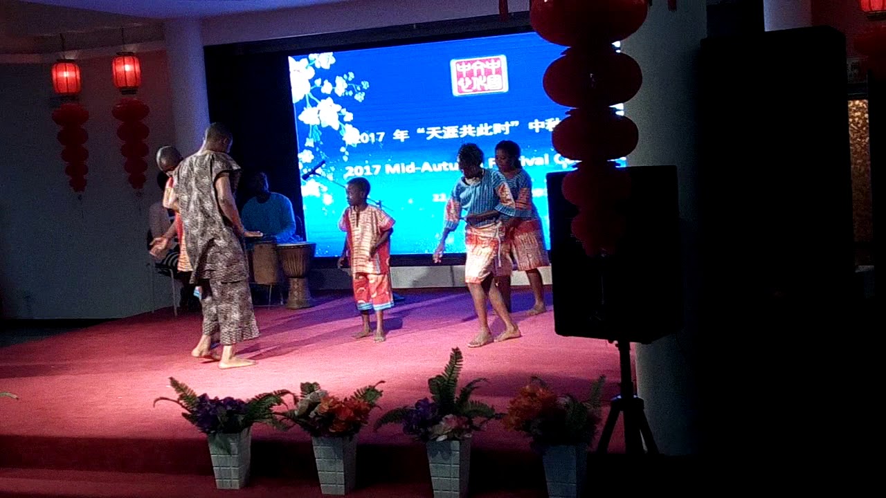 Yoruba Dance Steps - YouTube