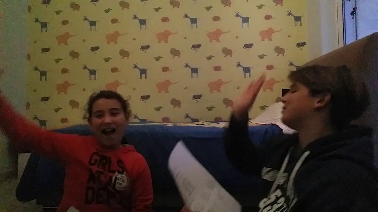 Η γνωριμία των star kids(official video) - YouTube