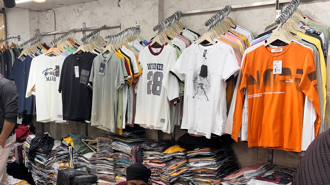 Karol Bagh Tank Road | Tank Road t-shirt manufacture | T-shirt,Shirt ...
