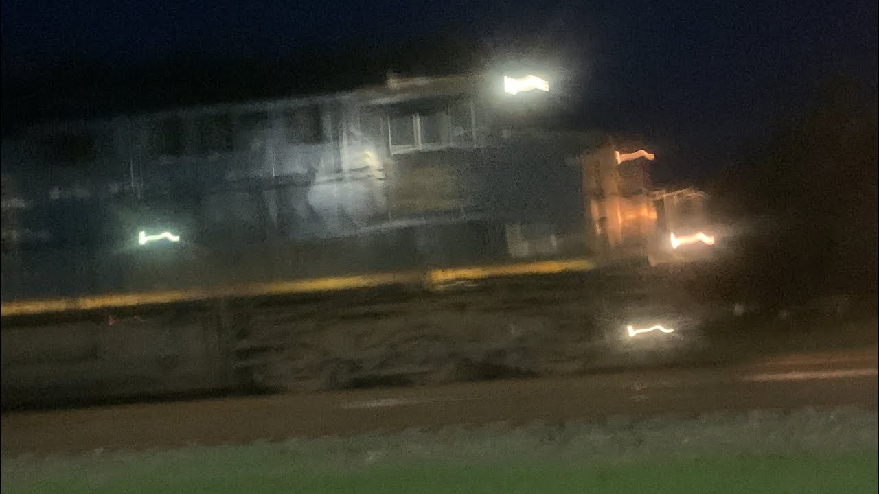 CSX I138-17 with 965 Leading - YouTube