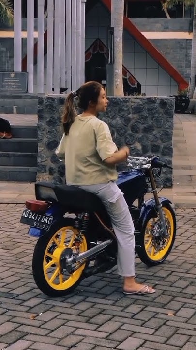 cewek cantik naik RX king viral Tik tok - YouTube