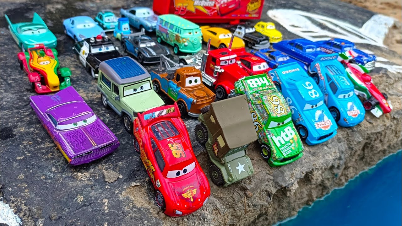 Disney Pixar Cars, falling into deep pool, lightning McQueen, Tow mater ...
