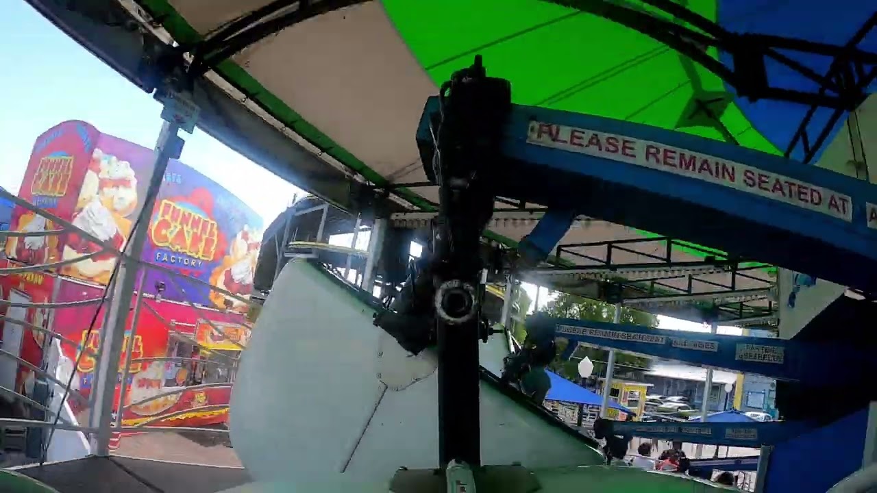 Flying Bobs - Front Row (Onride) Video - Funspot Kissimmee - YouTube